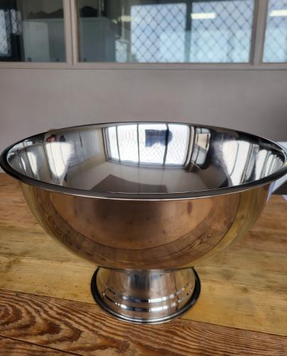 Nos produits à la location assiette, bol, saladier, ouvert, verre ...